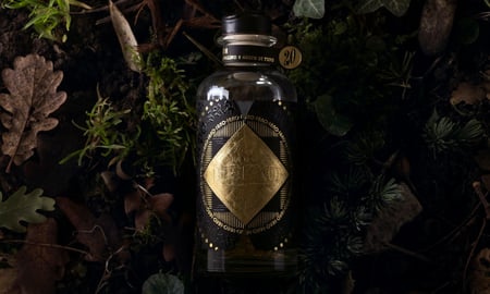 Spirit bottle label design: the complete design guide | Oppaca